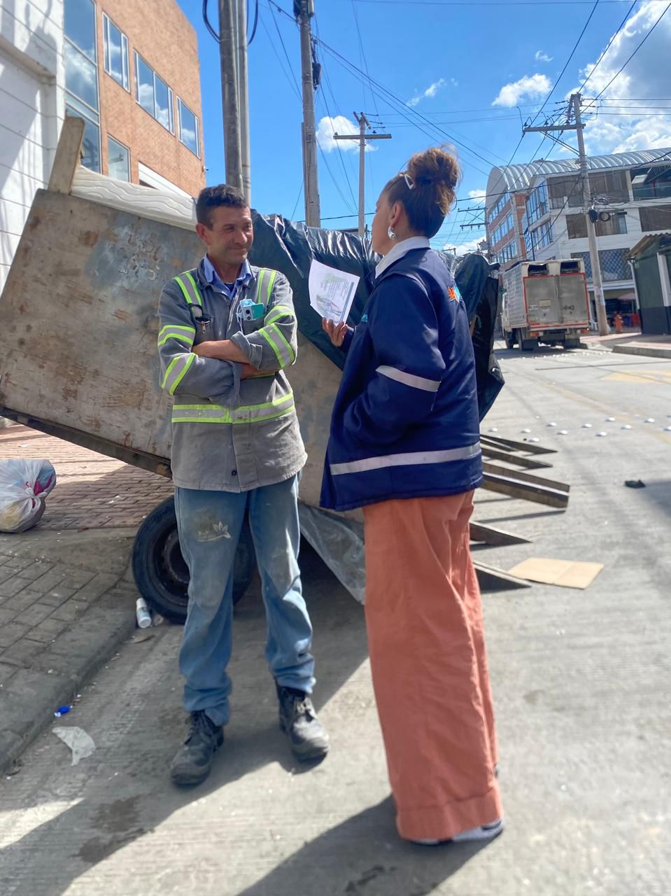 Área Limpia fortalece alianza con recicladores de oficio en Suba – Área ...